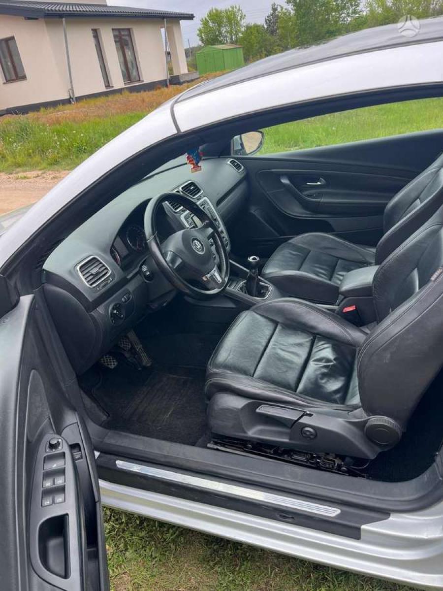 Pelēks Volkswagen Eos 2009 Ukmergė, ar dzinēja tilpumu 2.00 L un nobraukumu 228 tūkst. km par 3550 €, foto 8 vietnē AUTOMOTO.COM.LV