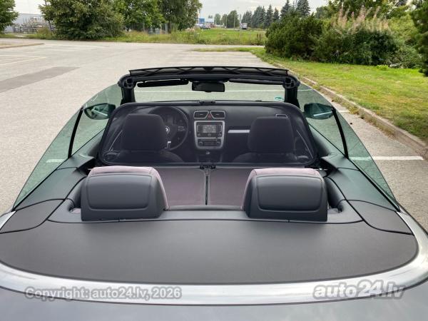 Grey Volkswagen Eos 2011 in Tallinn, with an engine capacity of 2.00 L and mileage of 268 thousand km for 7900 €, photo 5 on AUTOMOTO.COM.LV