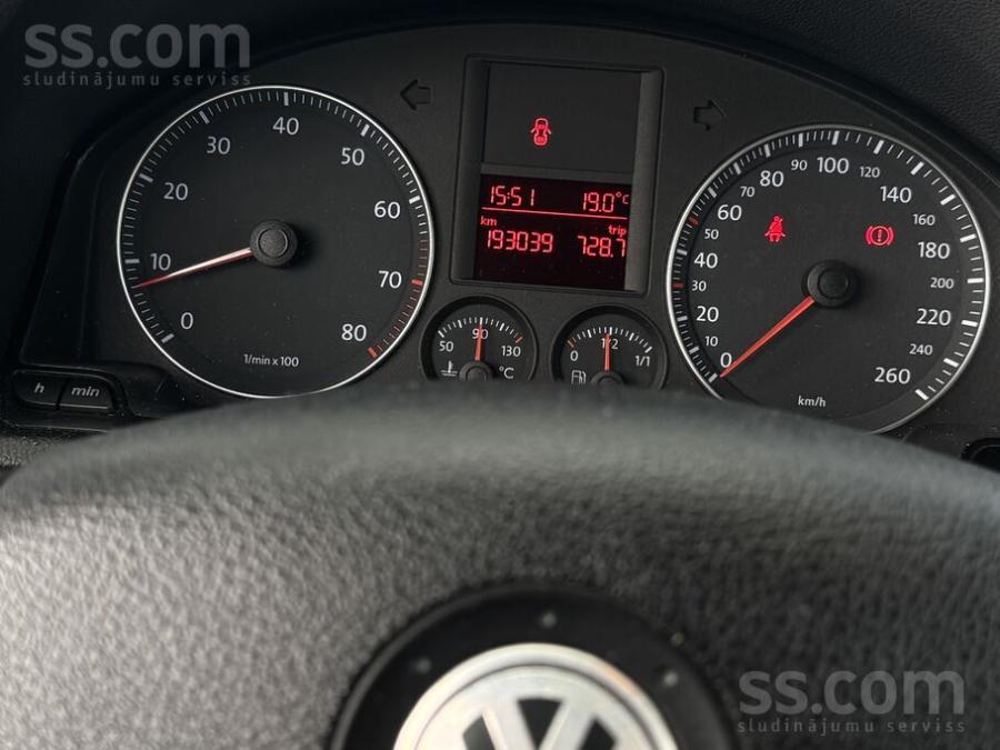 Sarkans Volkswagen Eos 2007 Rīga, ar dzinēja tilpumu 2.00 L un nobraukumu 193 tūkst. km par 3390 €, foto 21 vietnē AUTOMOTO.COM.LV