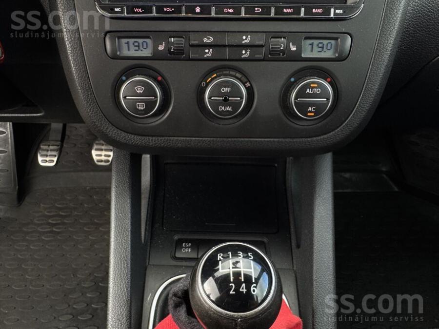 Sarkans Volkswagen Eos 2007 Rīga, ar dzinēja tilpumu 2.00 L un nobraukumu 193 tūkst. km par 3390 €, foto 22 vietnē AUTOMOTO.COM.LV