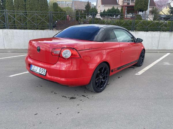 Sarkans Volkswagen Eos 2011 Klaipėda, ar dzinēja tilpumu 2.00 L un nobraukumu 328 tūkst. km par 2850 €, foto 1 vietnē AUTOMOTO.COM.LV