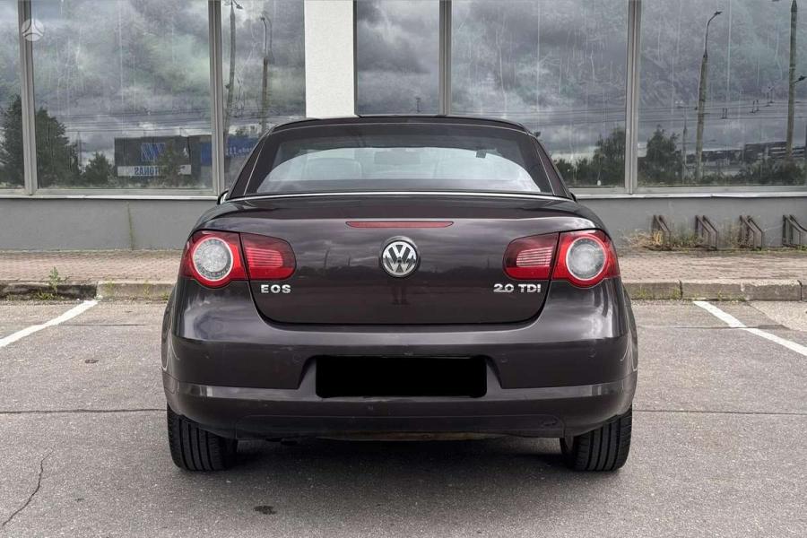 Violet Volkswagen Eos 2008 in Vilnius, with an engine capacity of 1.97 L and mileage of 319 thousand km for 4000 €, photo 6 on AUTOMOTO.COM.LV