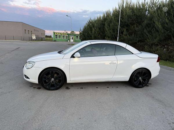 Balts Volkswagen Eos 2008 Kauņa, ar dzinēja tilpumu 1.97 L un nobraukumu 307 tūkst. km par 4600 €, foto 6 vietnē AUTOMOTO.COM.LV