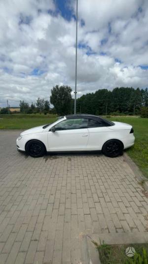 Balts Volkswagen Eos 2009 Alīta, ar dzinēja tilpumu 2.00 L un nobraukumu 235 tūkst. km par 3000 €, foto  vietnē AUTOMOTO.COM.LV