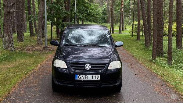 Melns Volkswagen Fox 2007 Viļņa, ar dzinēja tilpumu 1.20 L un nobraukumu 131 tūkst. km par 699 €, foto 1 vietnē AUTOMOTO.COM.LV