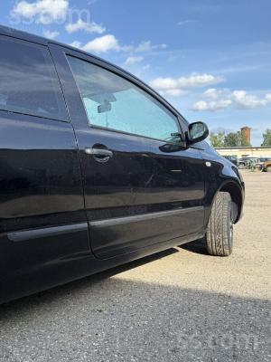 Melns Volkswagen Fox 2007 Madona, ar dzinēja tilpumu 1.20 L un nobraukumu 96 tūkst. km par 2130 €, foto 7 vietnē AUTOMOTO.COM.LV