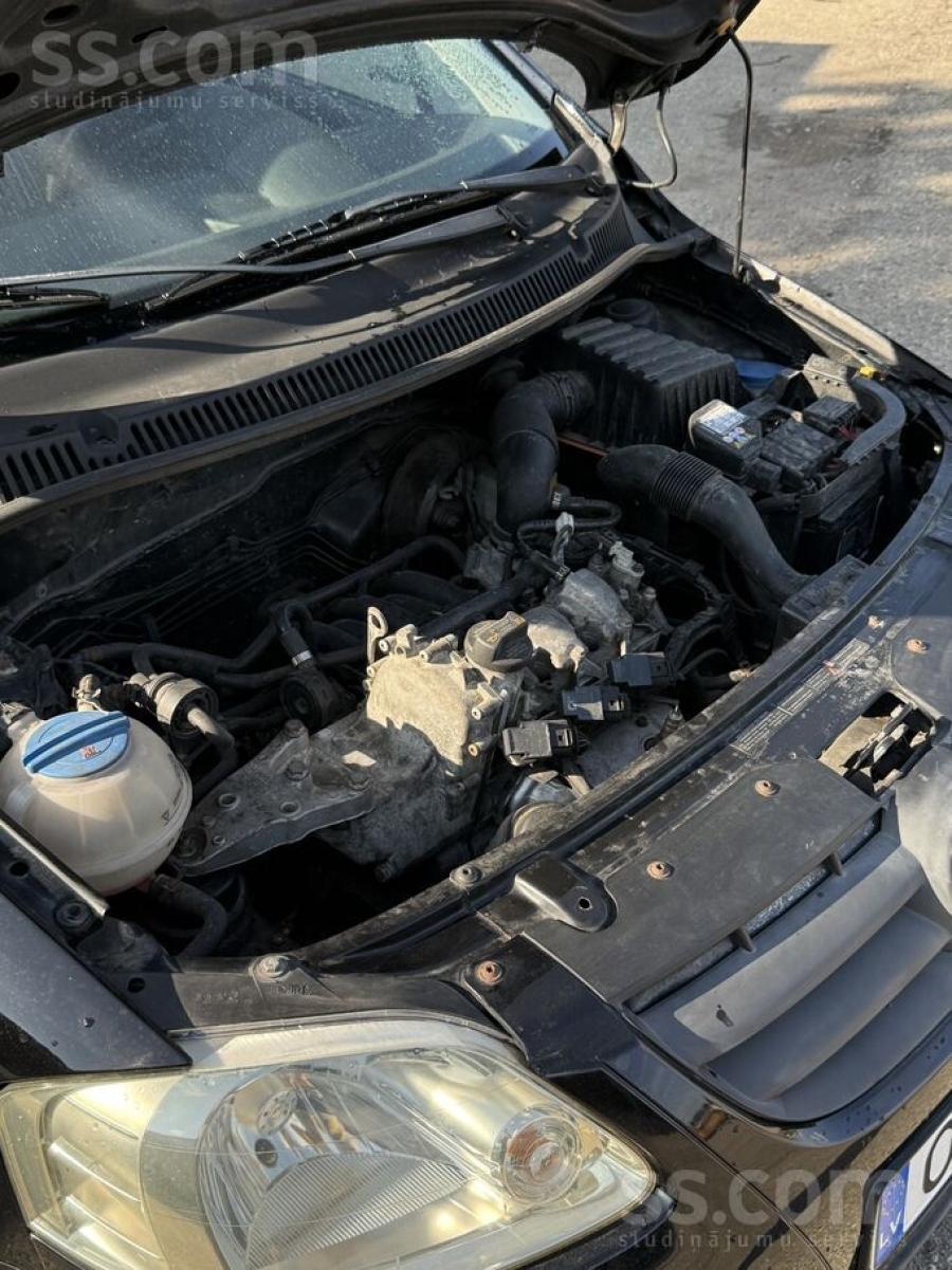 Melns Volkswagen Fox 2007 Madona, ar dzinēja tilpumu 1.20 L un nobraukumu 96 tūkst. km par 2130 €, foto 10 vietnē AUTOMOTO.COM.LV