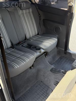 Melns Volkswagen Fox 2007 Madona, ar dzinēja tilpumu 1.20 L un nobraukumu 96 tūkst. km par 2130 €, foto 18 vietnē AUTOMOTO.COM.LV