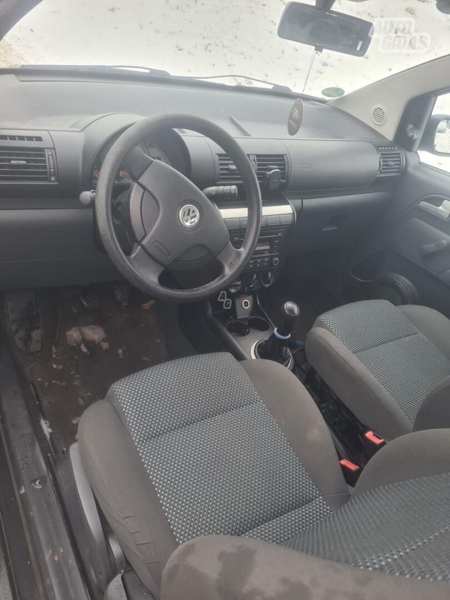 Melns Volkswagen Fox 2008 Klaipėda, ar dzinēja tilpumu 1.20 L un nobraukumu 231 tūkst. km par 1200 €, foto 6 vietnē AUTOMOTO.COM.LV