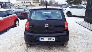 Black Volkswagen Fox 2010 in Riga, with an engine capacity of 1.20 L and mileage of 177 thousand km for 1600 €, photo 6 on AUTOMOTO.COM.LV