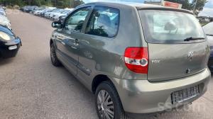 Brūns Volkswagen Fox 2006 Rīga, ar dzinēja tilpumu 1.20 L un nobraukumu 101 tūkst. km par 2300 €, foto 11 vietnē AUTOMOTO.COM.LV