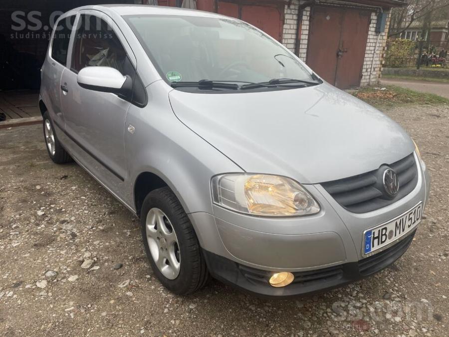 Volkswagen Fox 2007 in Liepaja, with an engine capacity of 1.20 L and mileage of 140 thousand km for 1850 €, photo 1 on AUTOMOTO.COM.LV