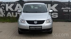 Pelēks Volkswagen Fox 2006 Liepāja, ar dzinēja tilpumu 1.20 L un nobraukumu 99 tūkst. km par 2250 €, foto  vietnē AUTOMOTO.COM.LV