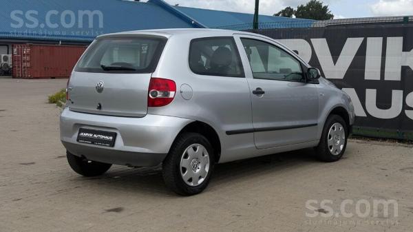 Pelēks Volkswagen Fox 2006 Liepāja, ar dzinēja tilpumu 1.20 L un nobraukumu 99 tūkst. km par 2250 €, foto 4 vietnē AUTOMOTO.COM.LV