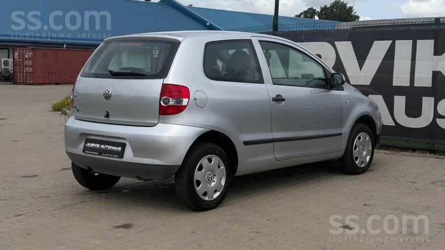 Pelēks Volkswagen Fox 2006 Liepāja, ar dzinēja tilpumu 1.20 L un nobraukumu 99 tūkst. km par 2250 €, foto 5 vietnē AUTOMOTO.COM.LV