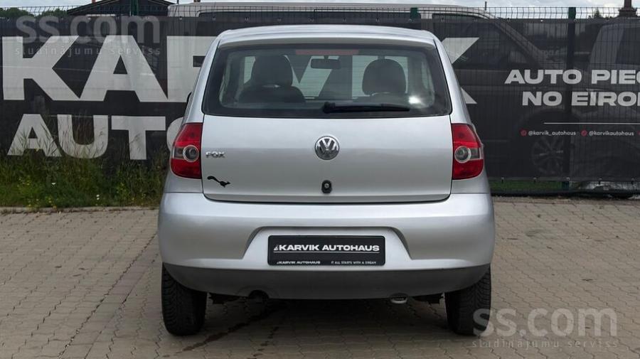 Pelēks Volkswagen Fox 2006 Liepāja, ar dzinēja tilpumu 1.20 L un nobraukumu 99 tūkst. km par 2250 €, foto 6 vietnē AUTOMOTO.COM.LV