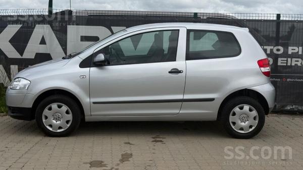 Pelēks Volkswagen Fox 2006 Liepāja, ar dzinēja tilpumu 1.20 L un nobraukumu 99 tūkst. km par 2250 €, foto 7 vietnē AUTOMOTO.COM.LV