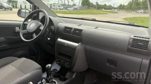 Pelēks Volkswagen Fox 2006 Liepāja, ar dzinēja tilpumu 1.20 L un nobraukumu 99 tūkst. km par 2250 €, foto 15 vietnē AUTOMOTO.COM.LV