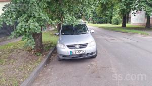 Pelēks Volkswagen Fox 2006 Rīga, ar dzinēja tilpumu 1.20 L un nobraukumu 230 tūkst. km par 1250 €, foto  vietnē AUTOMOTO.COM.LV