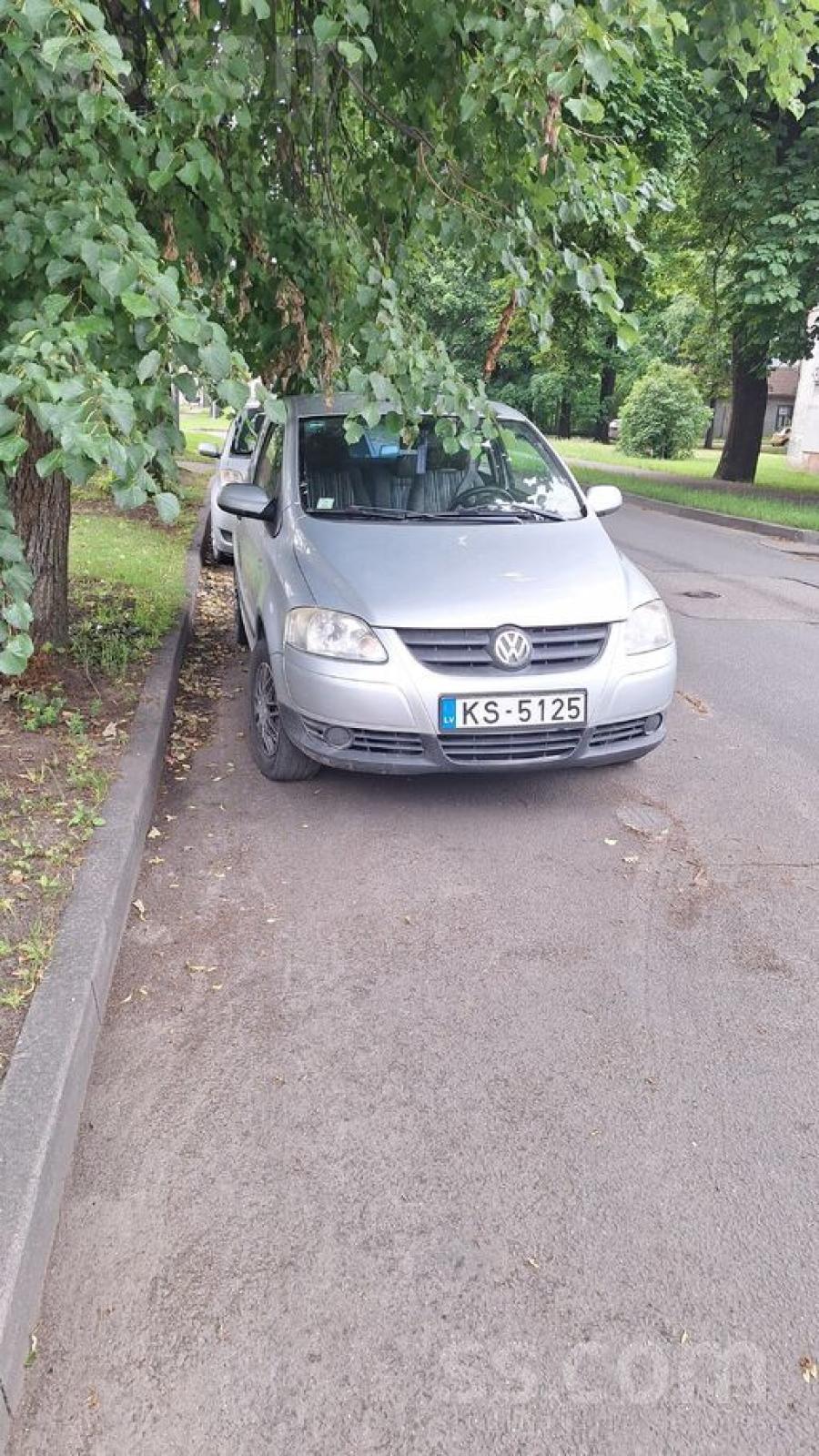 Pelēks Volkswagen Fox 2006 Rīga, ar dzinēja tilpumu 1.20 L un nobraukumu 230 tūkst. km par 1250 €, foto 6 vietnē AUTOMOTO.COM.LV
