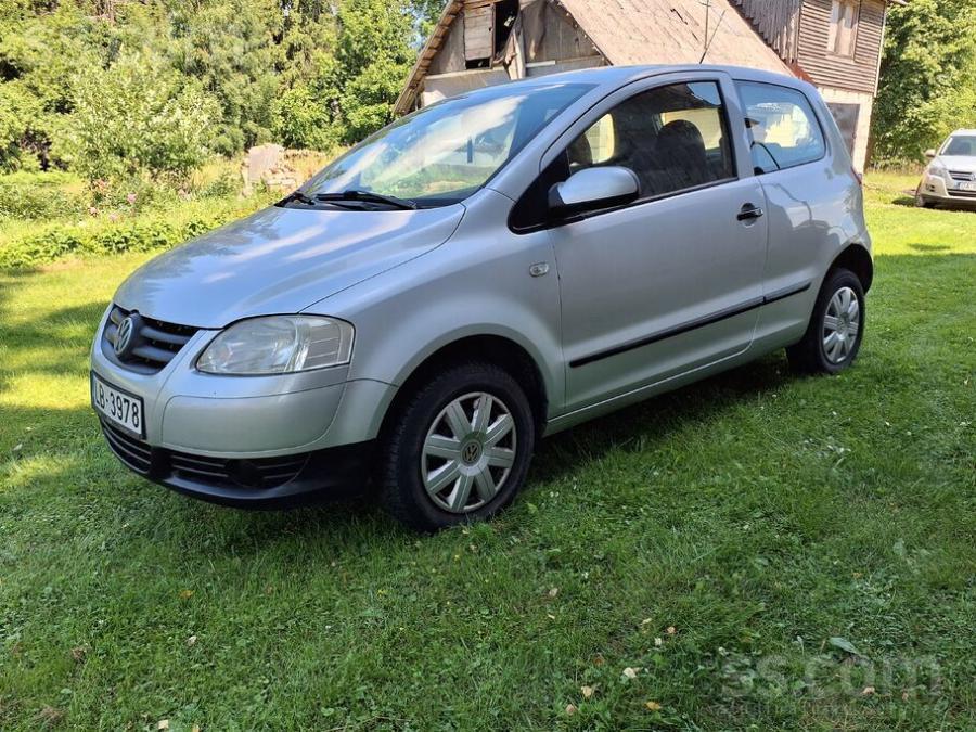 Pelēks Volkswagen Fox 2007 Rīga, ar dzinēja tilpumu 1.20 L un nobraukumu 165 tūkst. km par 990 €, foto 3 vietnē AUTOMOTO.COM.LV