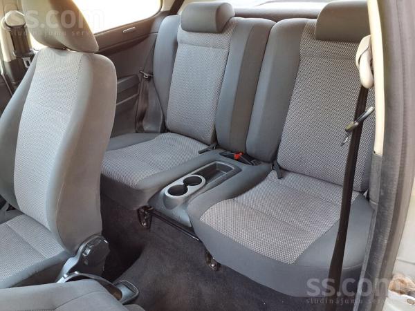 Grey Volkswagen Fox 2007 in Riga, with an engine capacity of 1.20 L and mileage of 165 thousand km for 990 €, photo 6 on AUTOMOTO.COM.LV