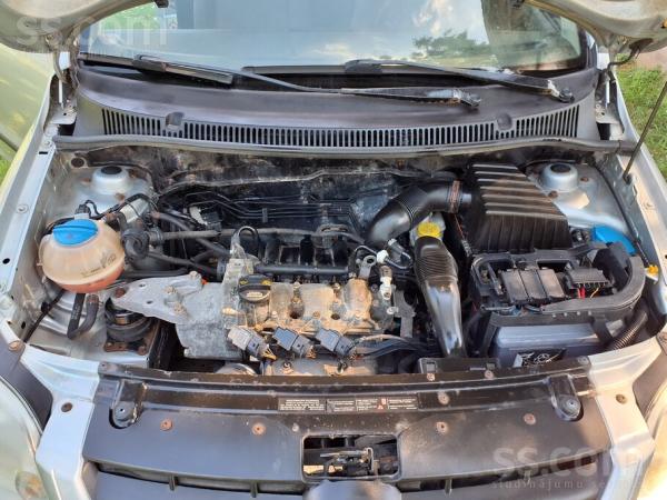 Grey Volkswagen Fox 2007 in Riga, with an engine capacity of 1.20 L and mileage of 165 thousand km for 990 €, photo 7 on AUTOMOTO.COM.LV