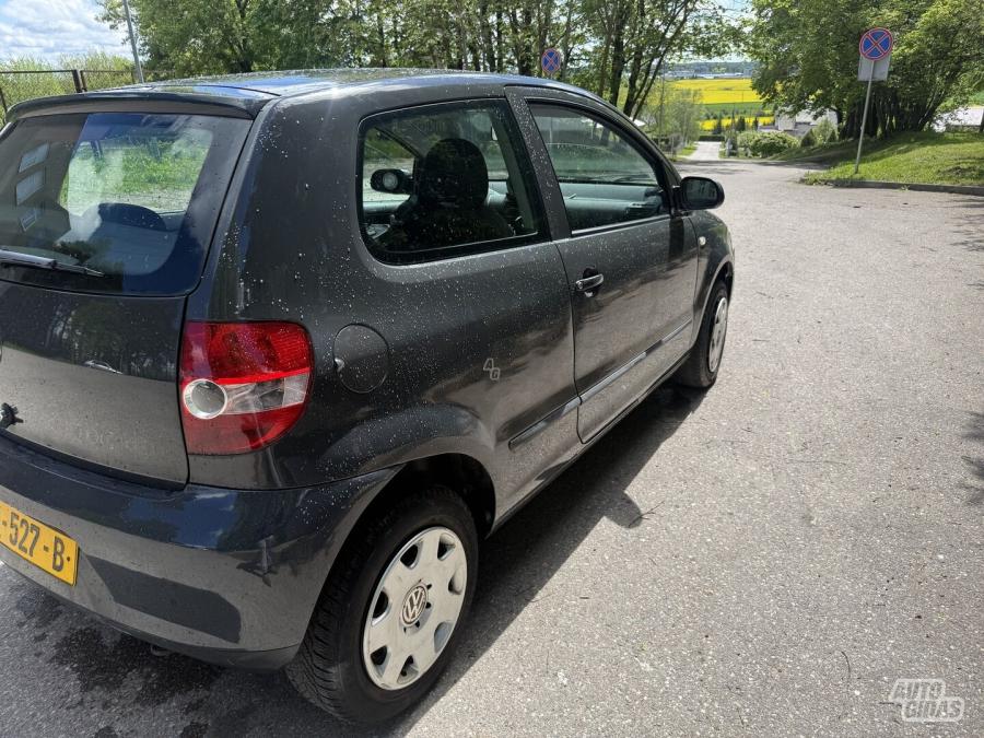 Volkswagen Fox 2005 in Raseiniai, with an engine capacity of 1.40 L and mileage of 222 thousand km for 999 €, photo 4 on AUTOMOTO.COM.LV