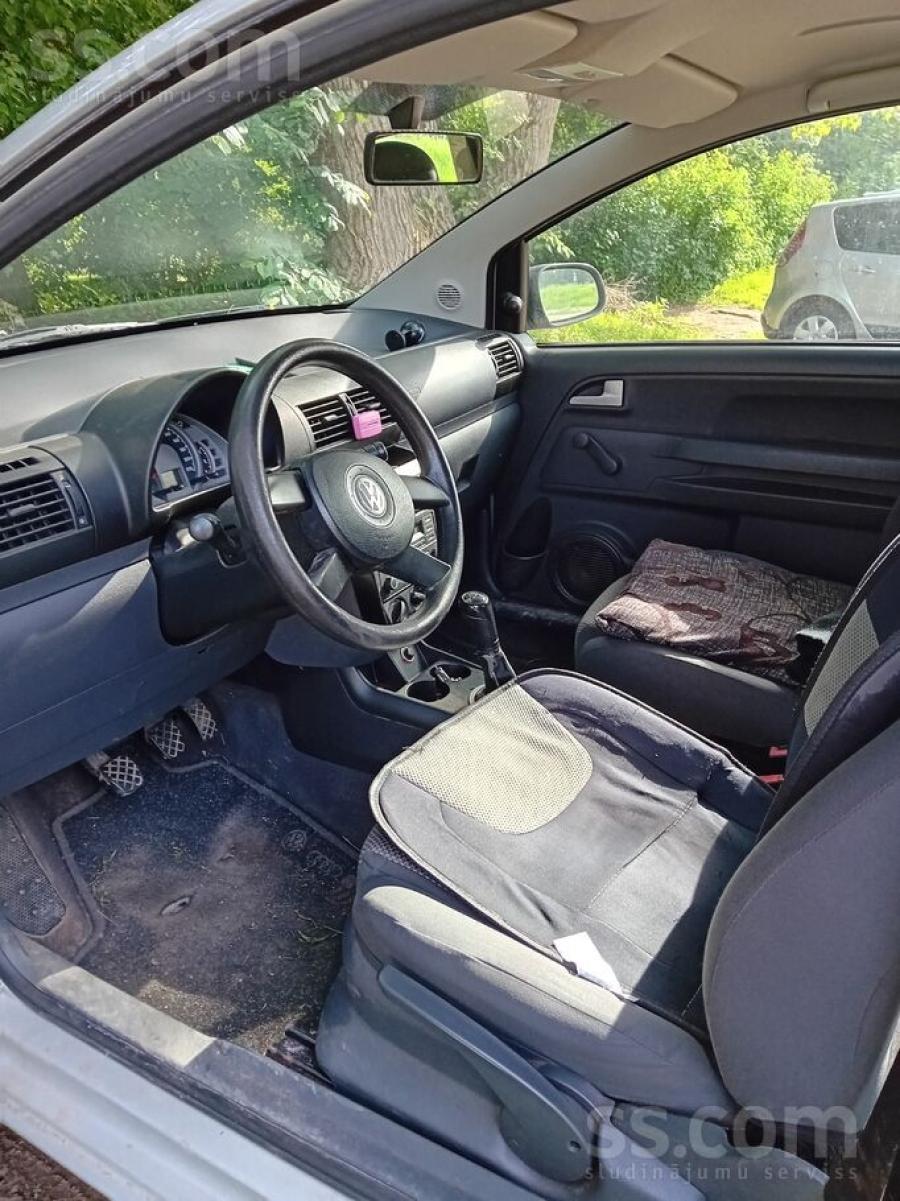 Volkswagen Fox 2006 Rīga, ar dzinēja tilpumu 1.40 L un nobraukumu 271 tūkst. km par 1200 €, foto 6 vietnē AUTOMOTO.COM.LV