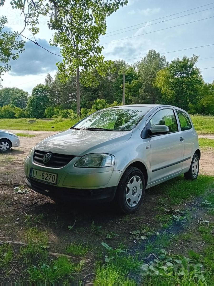 Volkswagen Fox 2006 Rīga, ar dzinēja tilpumu 1.40 L un nobraukumu 271 tūkst. km par 1200 €, foto 7 vietnē AUTOMOTO.COM.LV