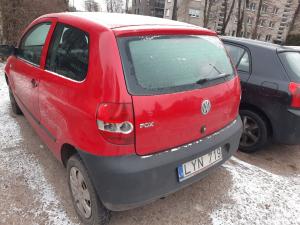 Red Volkswagen Fox 2006 in Kaunas, with an engine capacity of 1.20 L and mileage of 160 thousand km for 370 €, photo 6 on AUTOMOTO.COM.LV