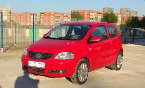 Red Volkswagen Fox 2007 in Klaipeda, with an engine capacity of 1.39 L and mileage of 170 thousand km for 1100 €, photo  on AUTOMOTO.COM.LV