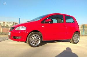 Red Volkswagen Fox 2007 in Klaipeda, with an engine capacity of 1.39 L and mileage of 170 thousand km for 1100 €, photo 4 on AUTOMOTO.COM.LV