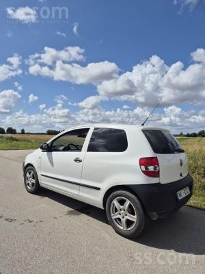 Balts Volkswagen Fox 2009 Bauska, ar dzinēja tilpumu 1.40 L un nobraukumu 266 tūkst. km par 500 €, foto 3 vietnē AUTOMOTO.COM.LV
