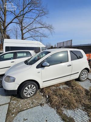 Balts Volkswagen Fox 2007 Alīta, ar dzinēja tilpumu 1.40 L un nobraukumu 232 tūkst. km par 500 €, foto 6 vietnē AUTOMOTO.COM.LV