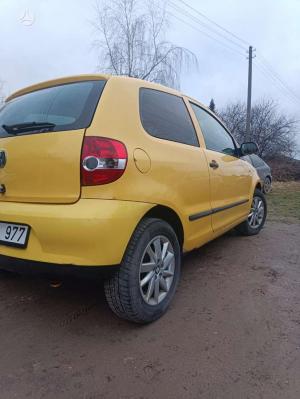 Dzeltens Volkswagen Fox 2005 Viļņa, ar dzinēja tilpumu 1.20 L un nobraukumu 240 tūkst. km par 1100 €, foto 6 vietnē AUTOMOTO.COM.LV
