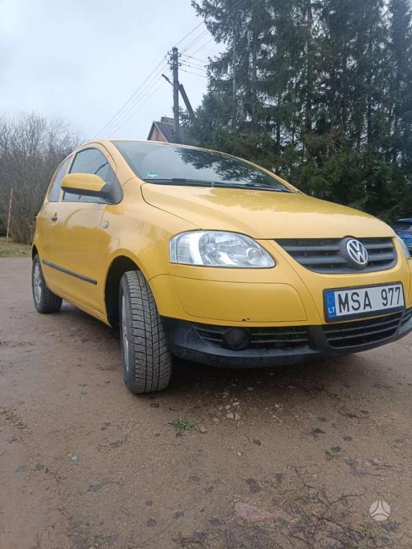 Dzeltens Volkswagen Fox 2005 Viļņa, ar dzinēja tilpumu 1.20 L un nobraukumu 240 tūkst. km par 1100 €, foto 10 vietnē AUTOMOTO.COM.LV