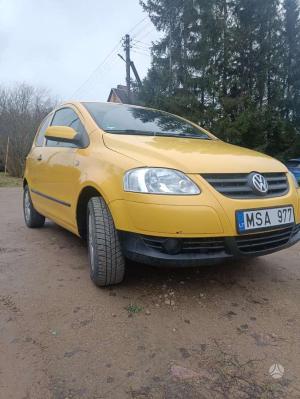 Dzeltens Volkswagen Fox 2005 Viļņa, ar dzinēja tilpumu 1.20 L un nobraukumu 240 tūkst. km par 1100 €, foto 10 vietnē AUTOMOTO.COM.LV