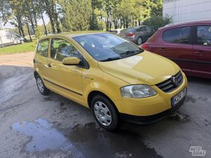 Желтый Фольксваген Фокс 2005 в Каунас, объемом двигателя 1.20 л и пробегом 180 тыс. км за 1000 €, фото 3 на AUTOMOTO.COM.LV