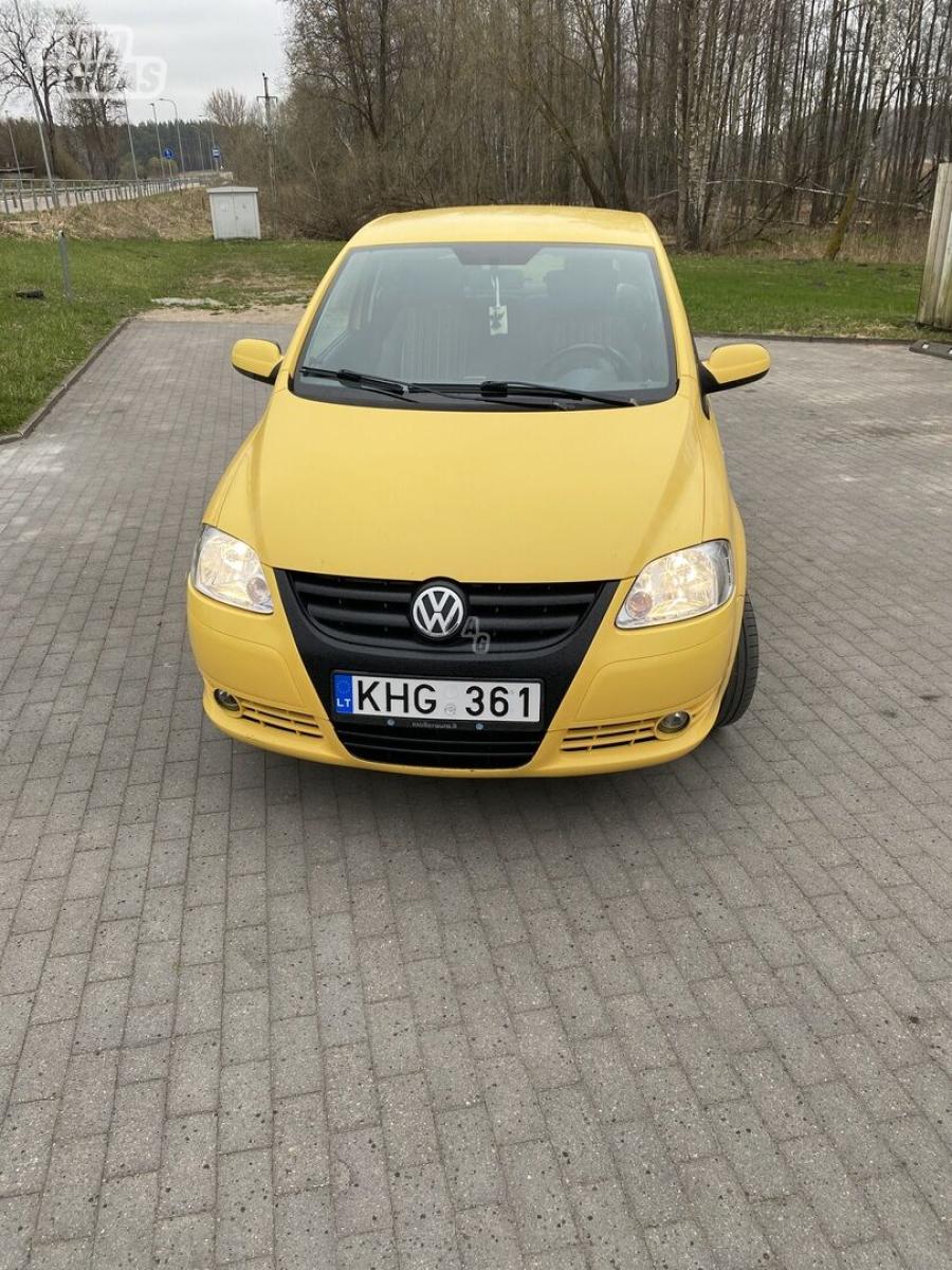 Dzeltens Volkswagen Fox 2005 Viļņa, ar dzinēja tilpumu 1.40 L un nobraukumu 252 tūkst. km par 1850 €, foto 3 vietnē AUTOMOTO.COM.LV