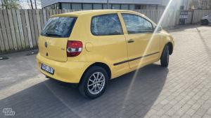 Dzeltens Volkswagen Fox 2005 Viļņa, ar dzinēja tilpumu 1.40 L un nobraukumu 252 tūkst. km par 1850 €, foto 5 vietnē AUTOMOTO.COM.LV