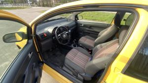 Dzeltens Volkswagen Fox 2005 Viļņa, ar dzinēja tilpumu 1.40 L un nobraukumu 252 tūkst. km par 1850 €, foto 9 vietnē AUTOMOTO.COM.LV