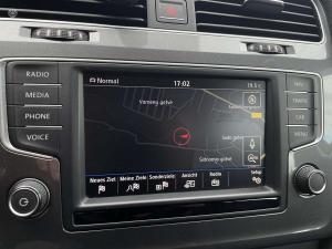 Black Volkswagen Golf Alltrack 2016 in Kursenai, with an engine capacity of 1.60 L and mileage of 240 thousand km for 8600 €, photo 15 on AUTOMOTO.COM.LV