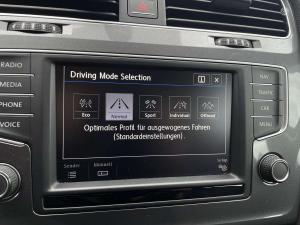 Black Volkswagen Golf Alltrack 2016 in Kursenai, with an engine capacity of 1.60 L and mileage of 240 thousand km for 8600 €, photo 16 on AUTOMOTO.COM.LV
