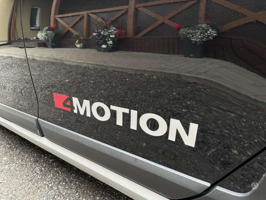 Black Volkswagen Golf Alltrack 2016 in Kursenai, with an engine capacity of 1.60 L and mileage of 240 thousand km for 8600 €, photo 25 on AUTOMOTO.COM.LV