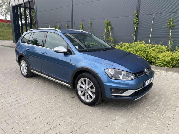 Синий Фольксваген Golf Alltrack 2015 в Вильнюс, объемом двигателя 1.97 л и пробегом 201 тыс. км за 9200 €, фото 1 на AUTOMOTO.COM.LV