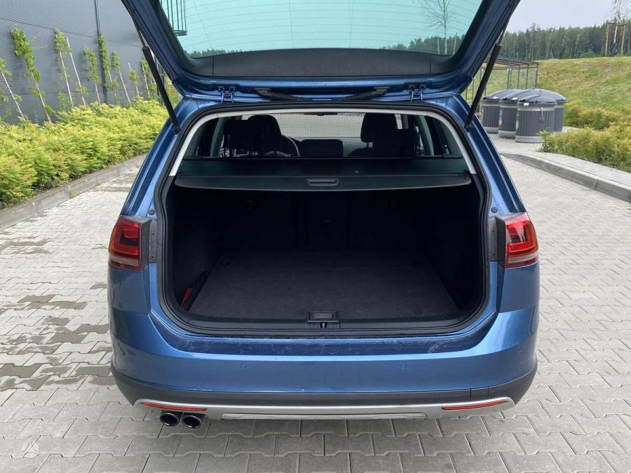 Синий Фольксваген Golf Alltrack 2015 в Вильнюс, объемом двигателя 1.97 л и пробегом 201 тыс. км за 9200 €, фото 18 на AUTOMOTO.COM.LV