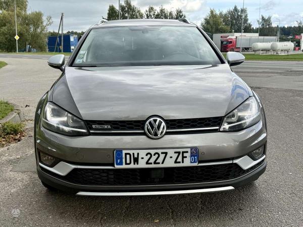 Pelēks Volkswagen Golf Alltrack 2015 Tauragė, ar dzinēja tilpumu 1.97 L un nobraukumu 302 tūkst. km par 7200 €, foto 5 vietnē AUTOMOTO.COM.LV