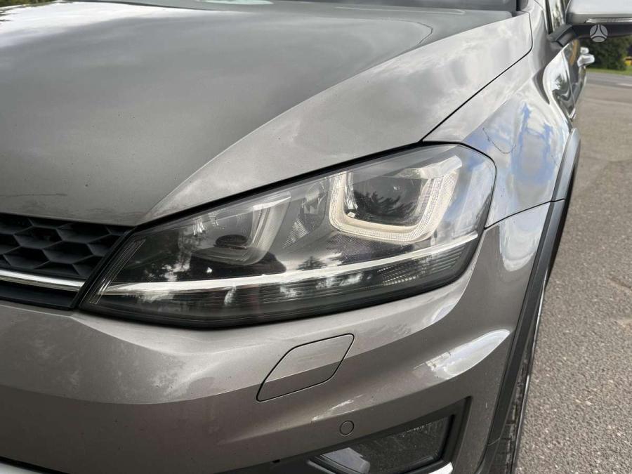 Pelēks Volkswagen Golf Alltrack 2015 Tauragė, ar dzinēja tilpumu 1.97 L un nobraukumu 302 tūkst. km par 7200 €, foto 12 vietnē AUTOMOTO.COM.LV
