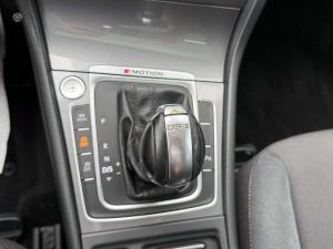 Pelēks Volkswagen Golf Alltrack 2015 Tauragė, ar dzinēja tilpumu 1.97 L un nobraukumu 302 tūkst. km par 7200 €, foto 25 vietnē AUTOMOTO.COM.LV